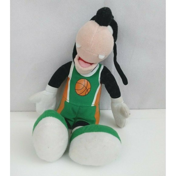 Disney | Toys | Disney Exclusive Goofy Wearing Green Basketball Outfit ...